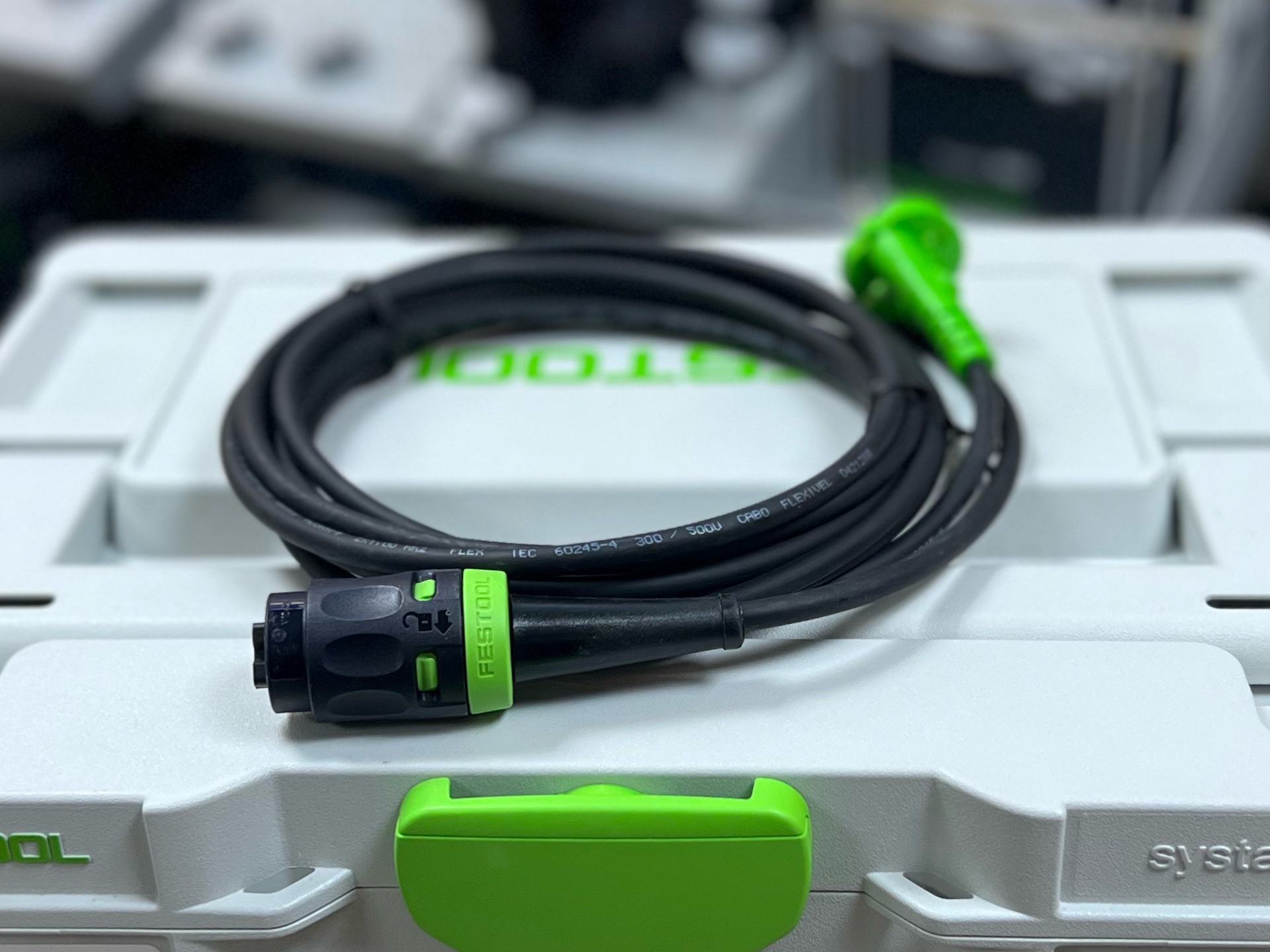 Купить Кабель Festool plug it H05 RN-F-4 по цене 3 751 руб. от Festool